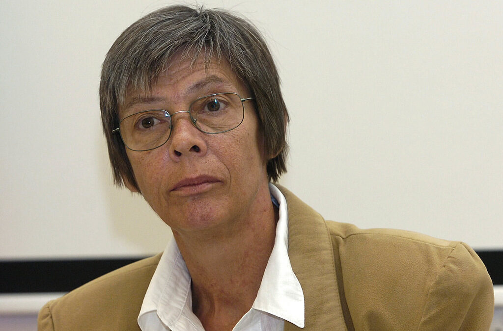 Здравка Калайджиева: Бюджетът е като солидарен фонд срещу ...