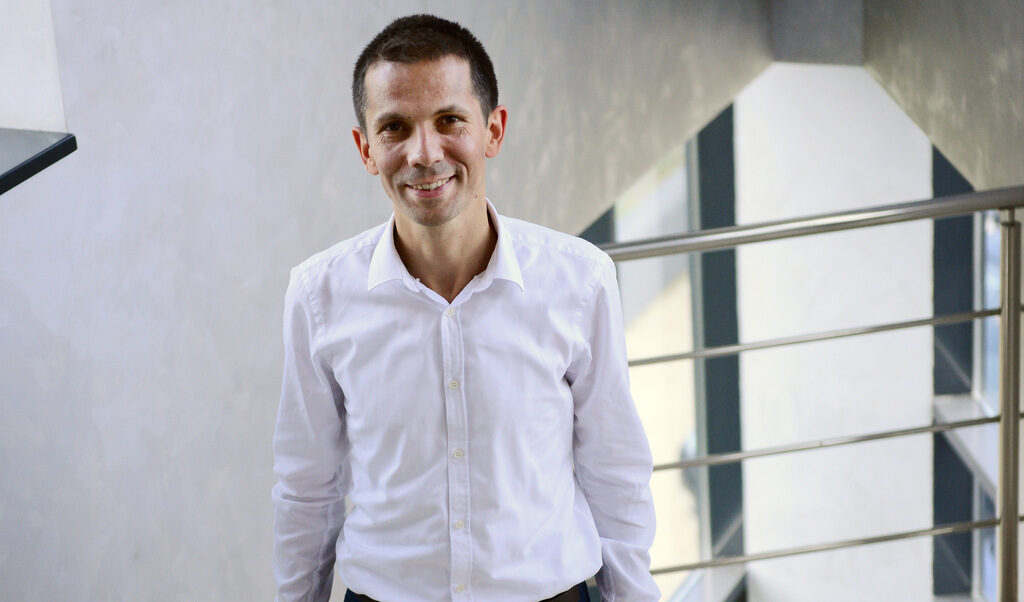 Смарт органик с втора фабрика от август есента с начало на трета