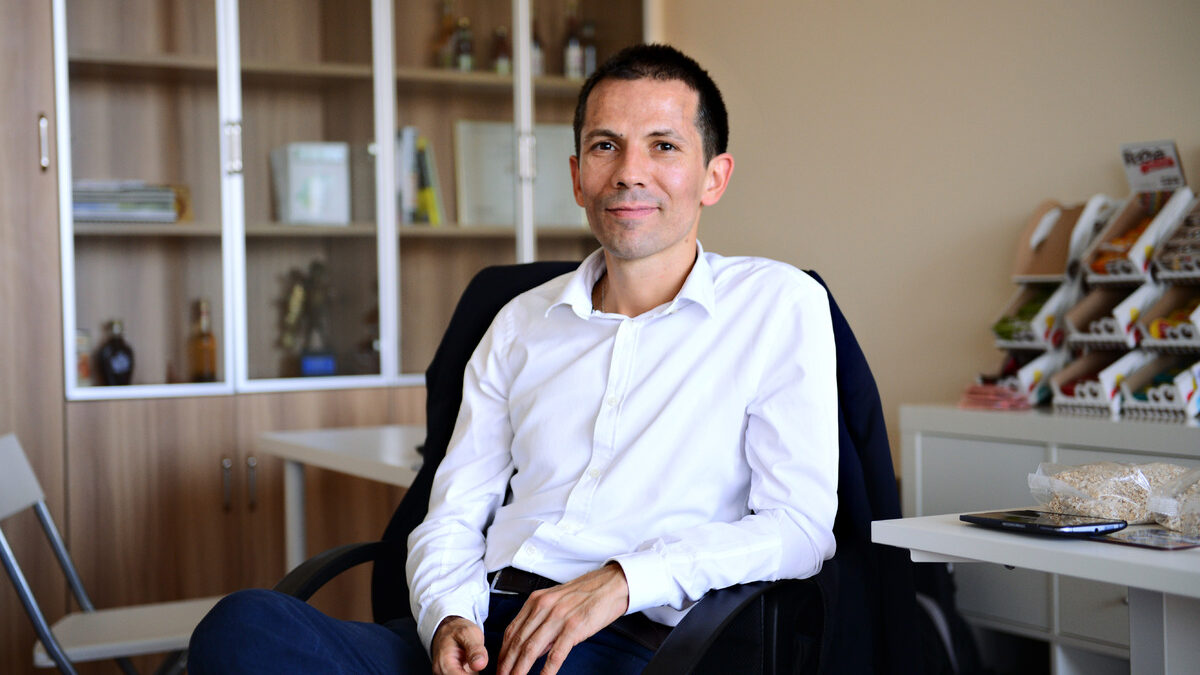 Смарт Органик придобива закъсалата британска компания Loveraw