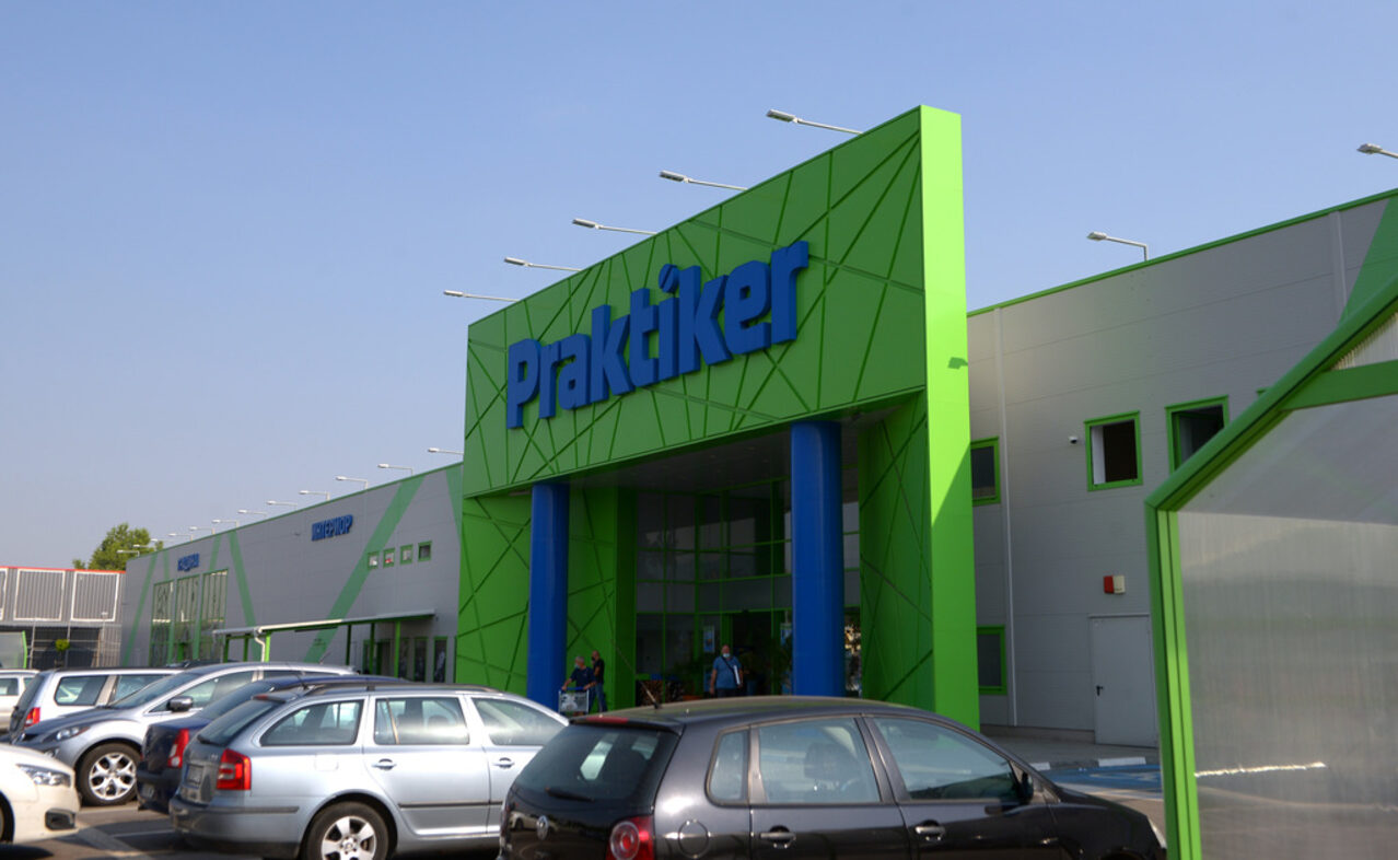 Как бизнесът на Technopolis и Praktiker стана милиарден