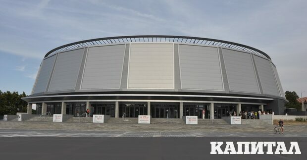 "Арена Русе": Частно начало с държавно продължение